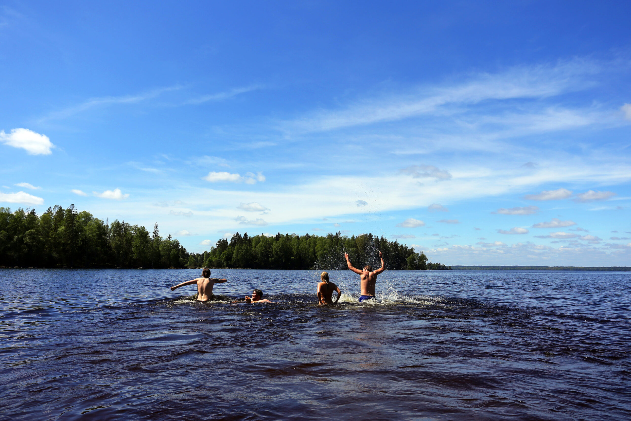 Splash, swim, dive | Visit Småland